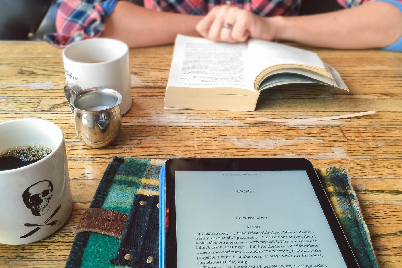 To E-Read or Not to E-Read?︱Frostbeard Studio